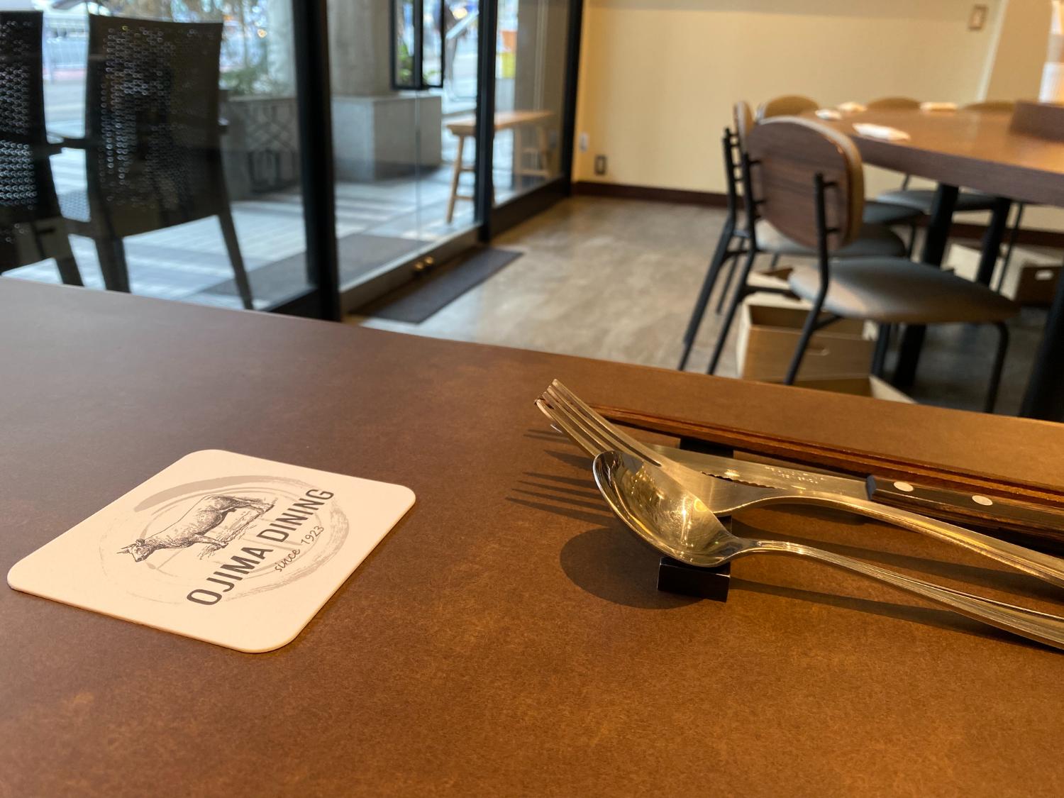 【体験レポート】穴場の新店『尾島ダイニング』🎉横浜野毛で100年続く精肉店「尾島商店」の直営店「尾島 本店」隣りで営業していたカフェ「ミートカフェオジマ」＋ベーカリー「BEN-HUR 298 ...